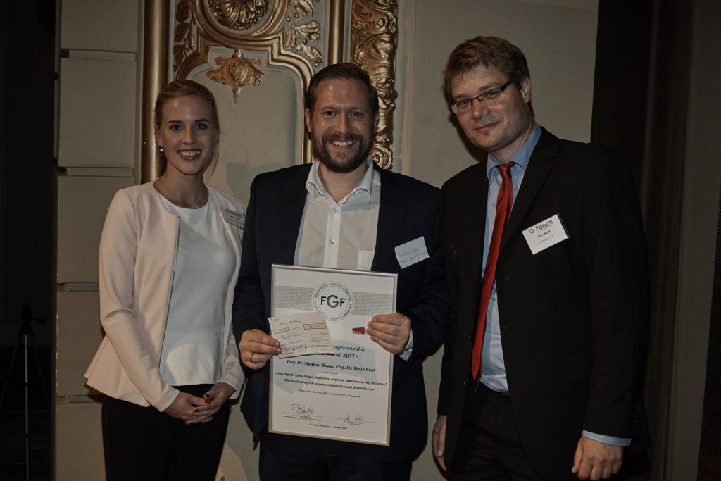 Matthias Baum und Tanja Rabl auf dem G-Forum 2017 mit dem KSG Best ...