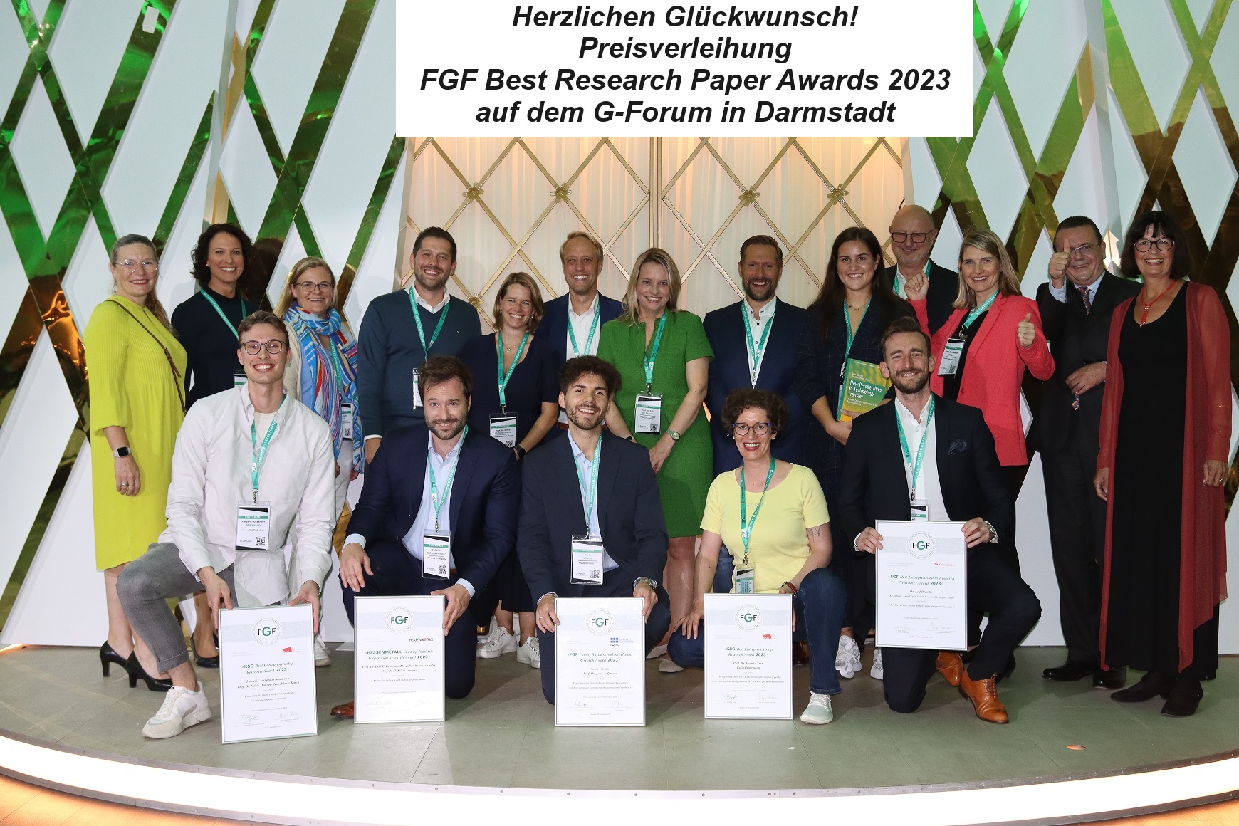 Herzlichen Glückwunsch! FGF verleiht Best Research Paper Awards auf dem ...